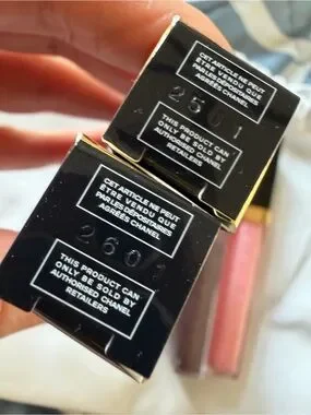CHANEL | Makeup | Rouge Coco Hydra Gloss | Poshmark
